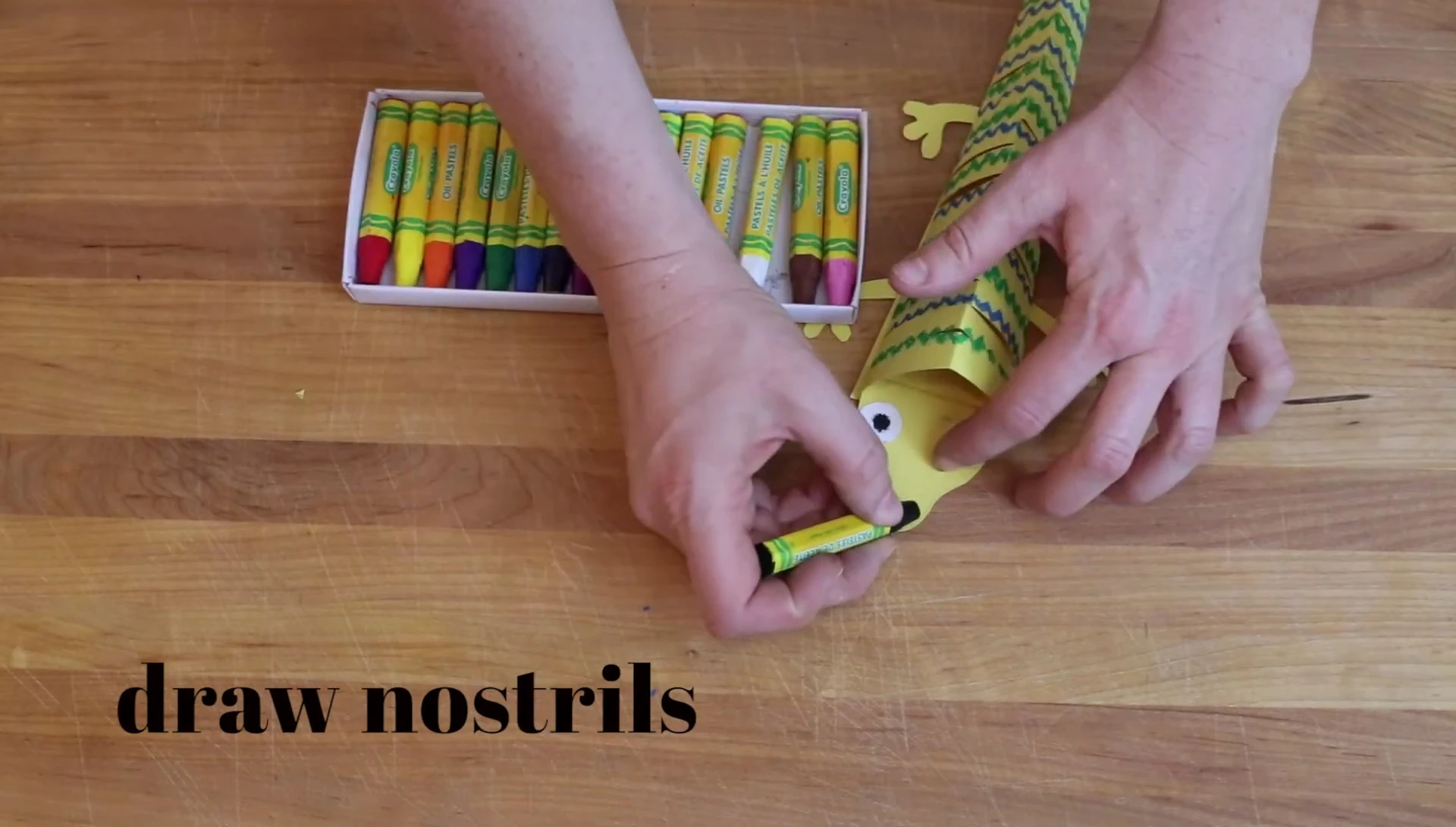 DIY Rolling Lizard Craft: Easy Origami-Inspired Project